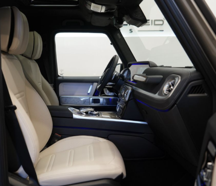 Mercedes Benz G400 d AMG 2023