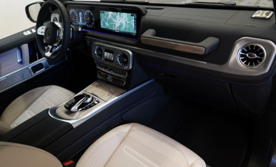 Mercedes Benz G400 d AMG 2023